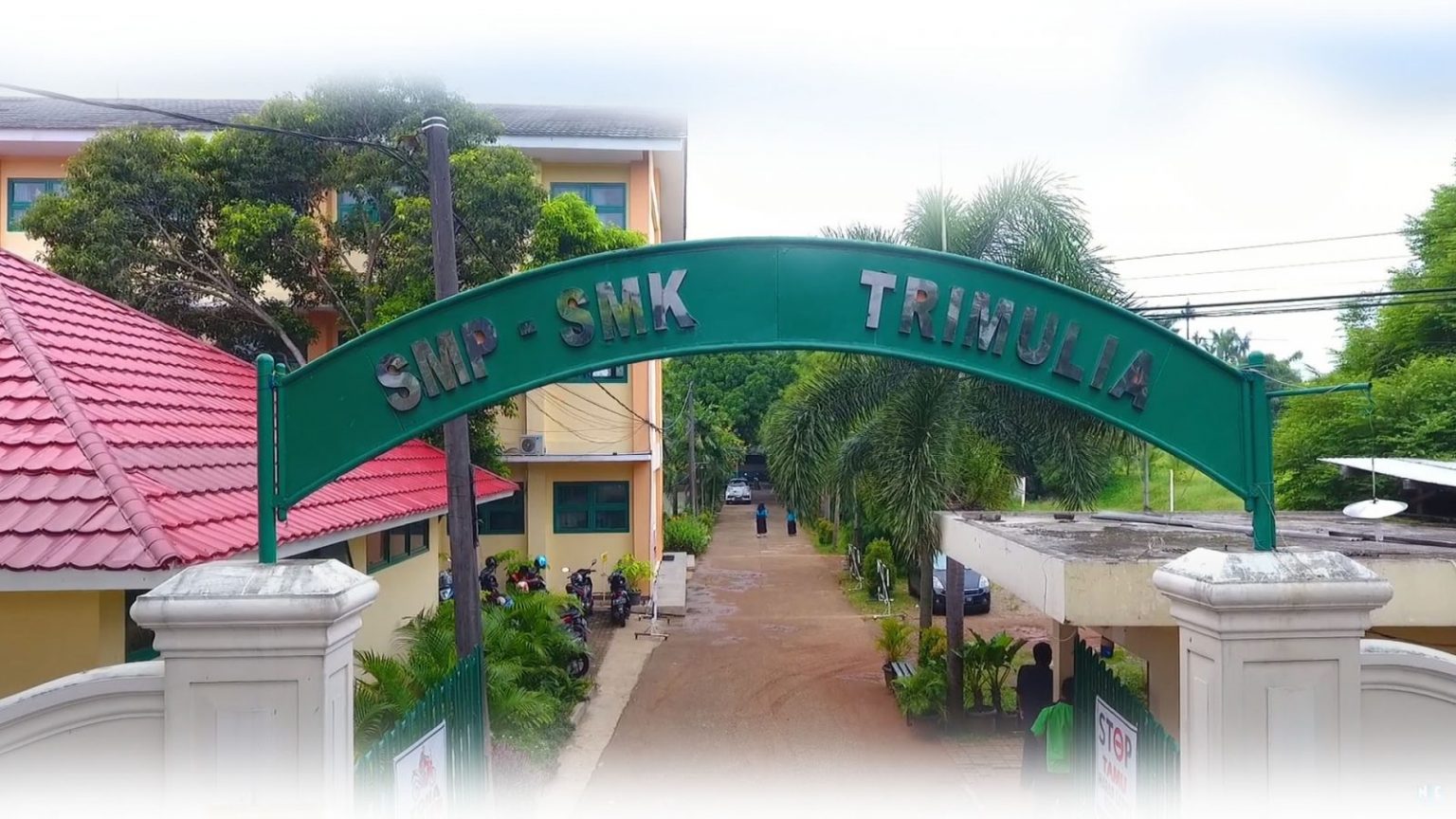 Arena Bola Basket - SMP Trimulia Jakarta
